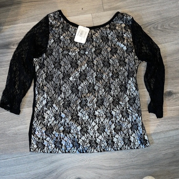 august silk | Tops | August Silkbx7 | Poshmark